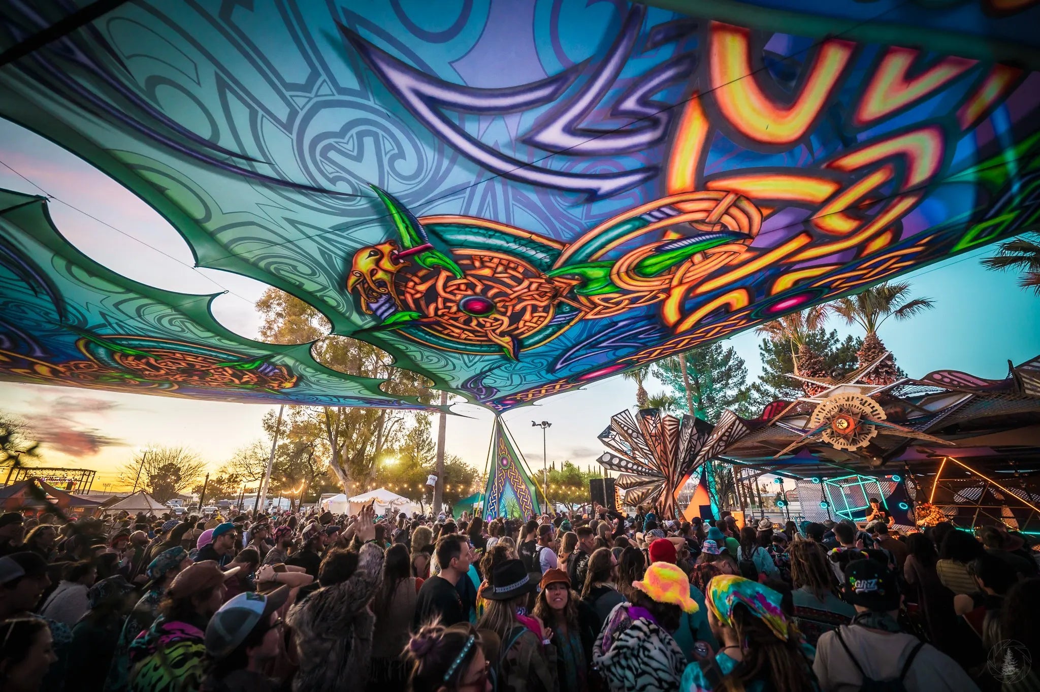 What to Wear to GEM AND JAM Music Festival - OurFestival Clothing Guide ...