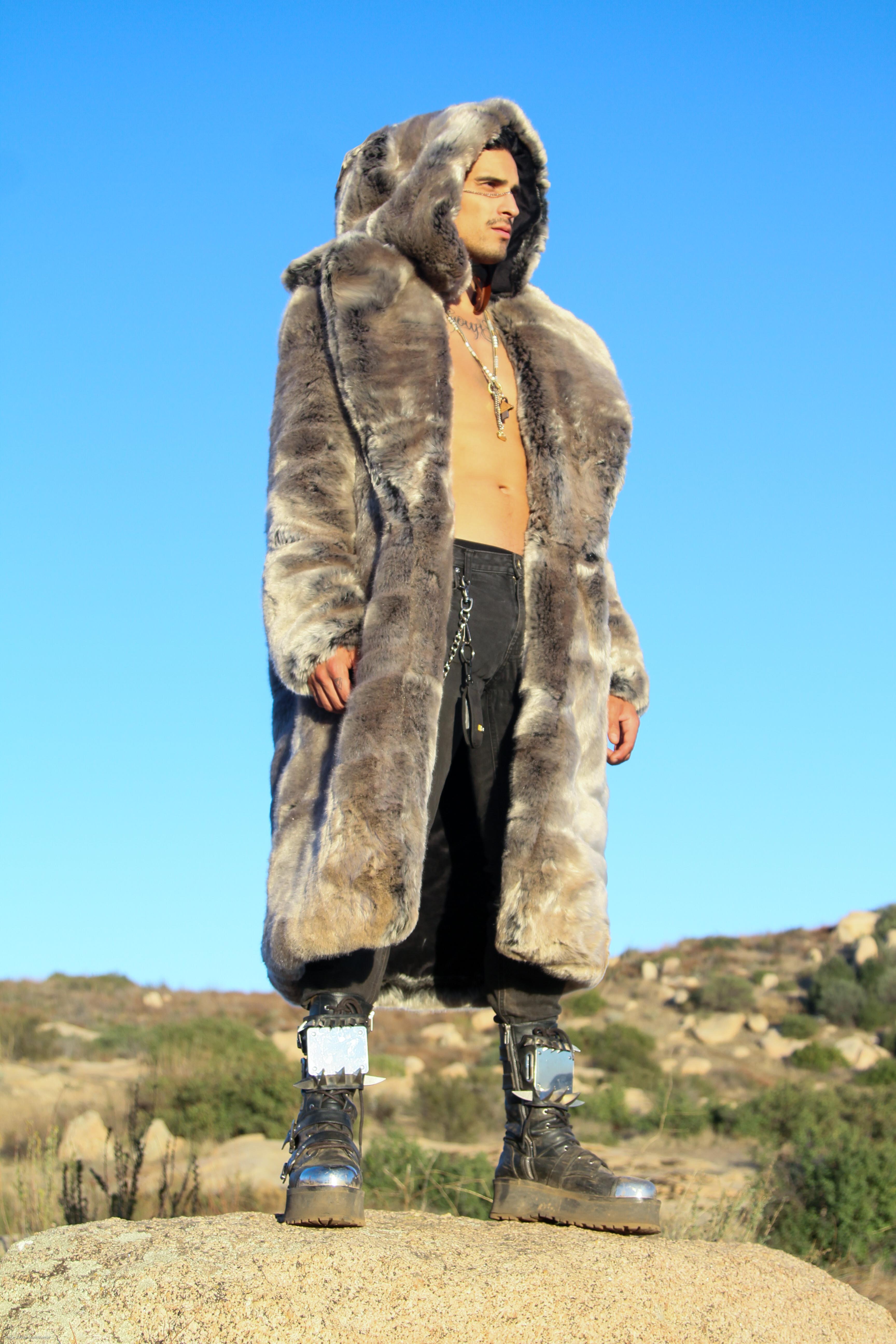 Men's Vandal Coat in "Champagne" Faux Chinchilla Fur – Furrocious Furr