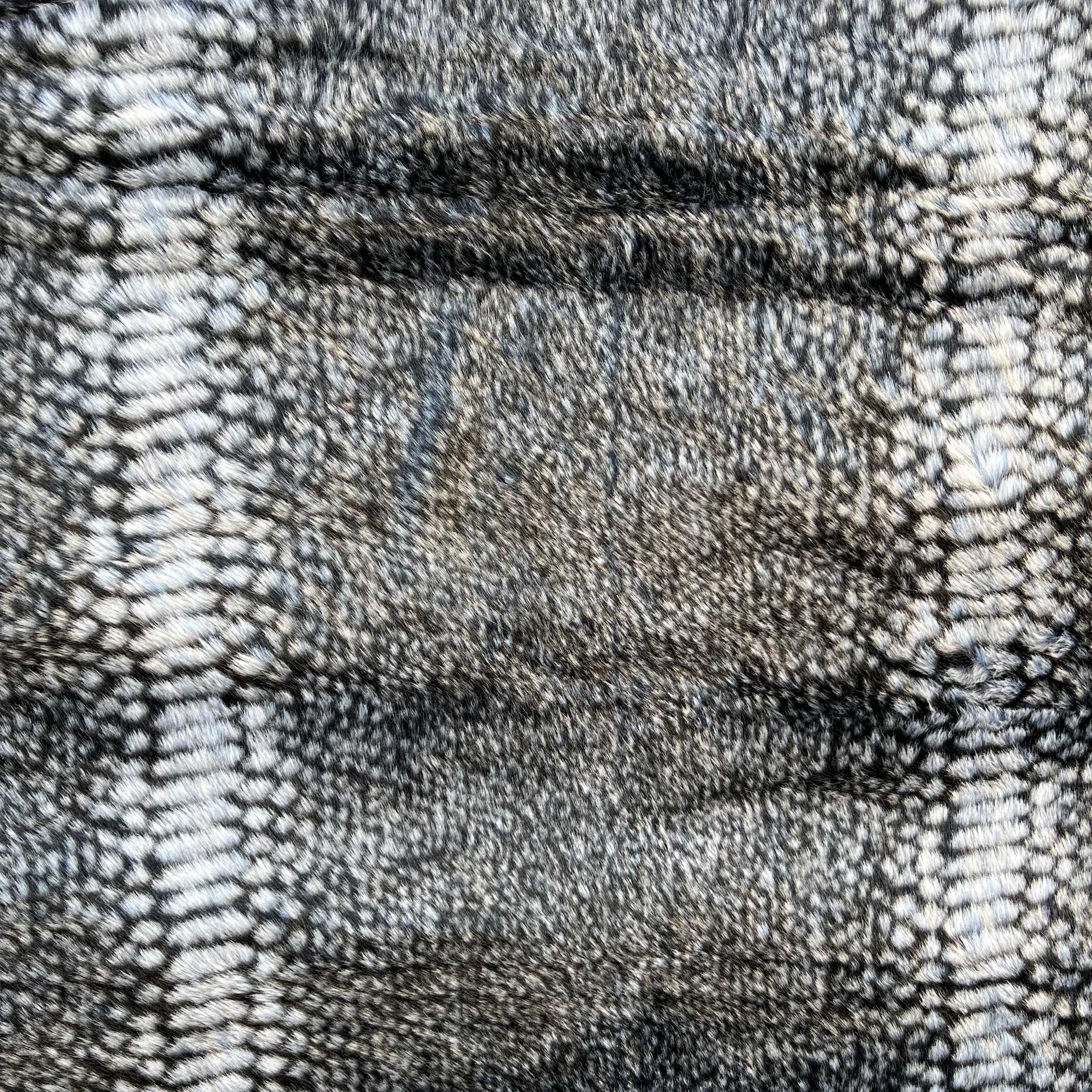 Spotted Sable – Furrocious Furr