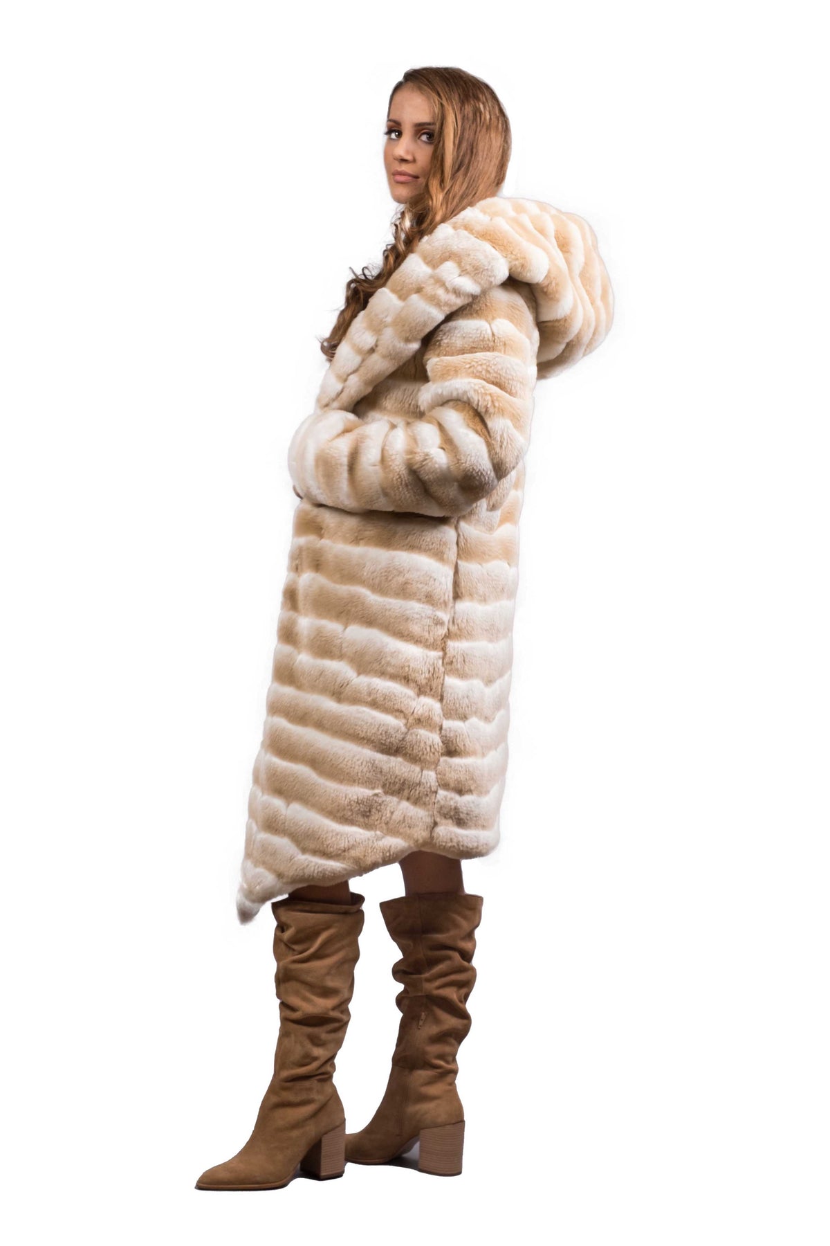 Women's Faux Fur Desert Warrior Coat in "Toasted Marshmallow" Chinchilla cream tan – Furrocious Furr